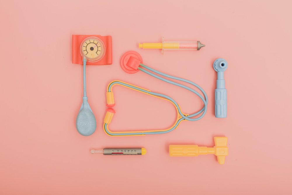 Top 7 Doctor Playsets Roleplay Toys to Get Your Kid Ready for Medical ...