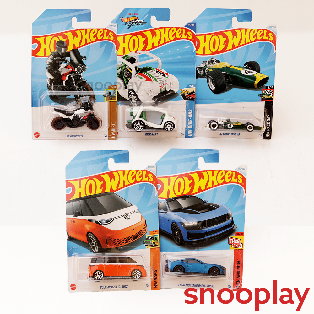 Set of 5 Hot Wheels Car [HW 167] - '67 Lotus Type 49, Ducati DesertX ...
