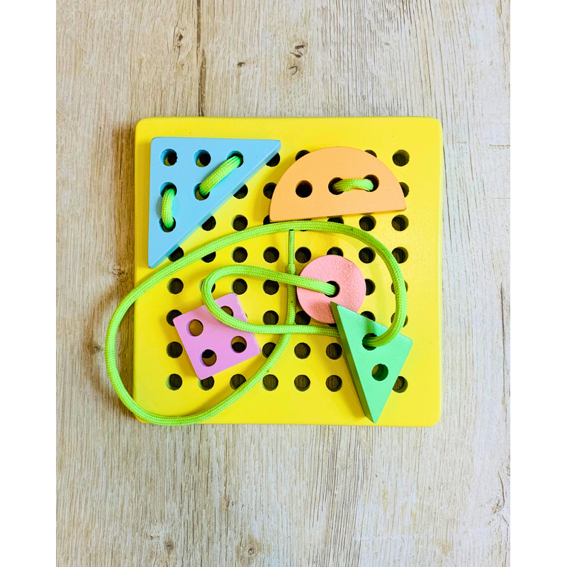 Buy Lacing Board with 6 Pieces (1-4 Years) on Snooplay India