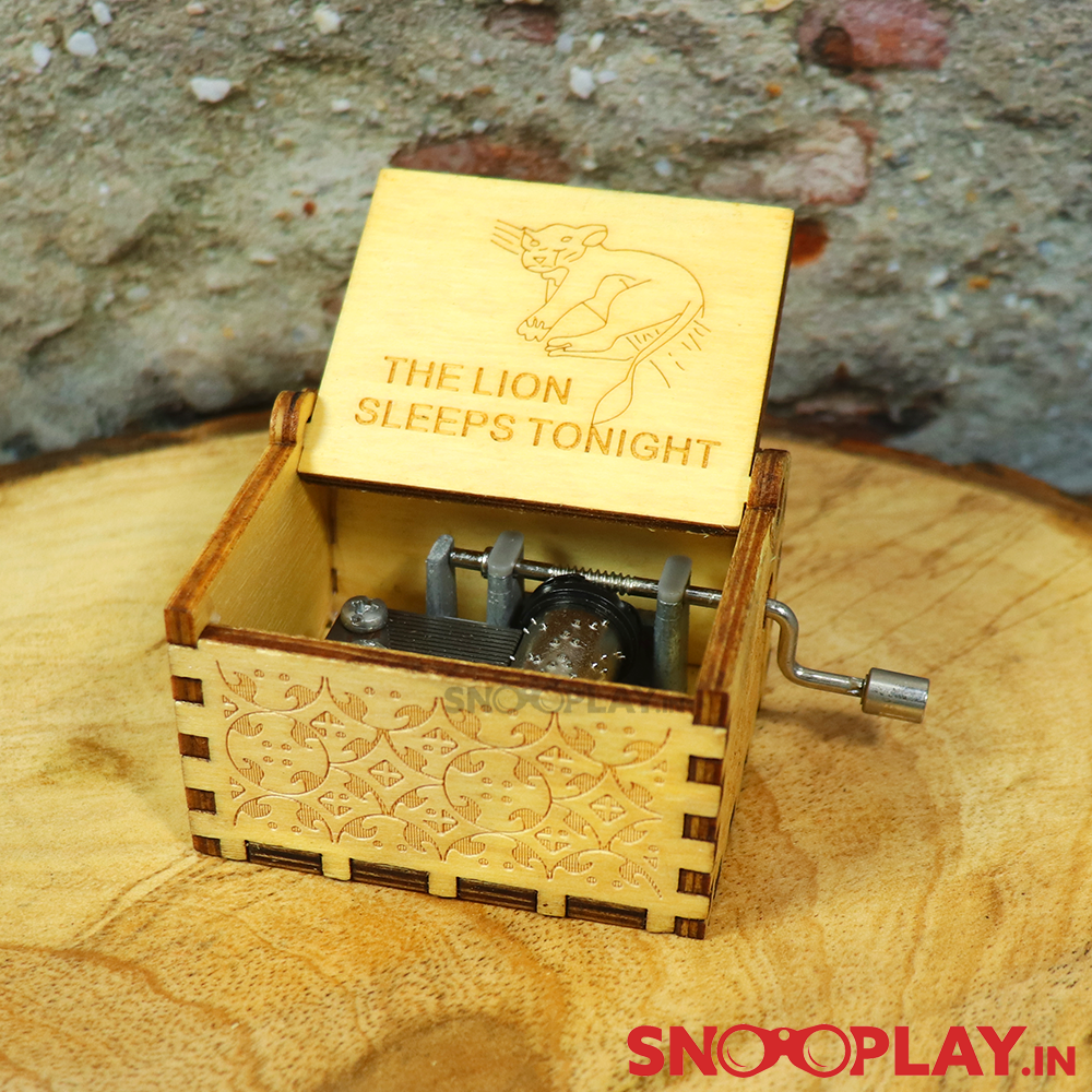 Lion Sleeps Tonight Theme Hand Engraved Wooden Music Box – Snooplay